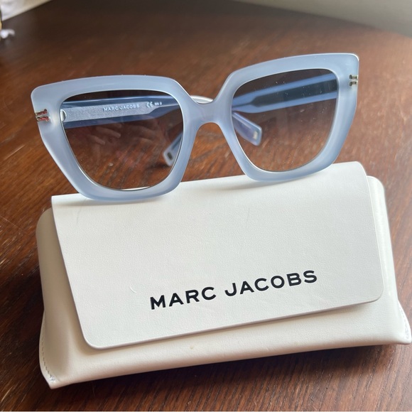 Marc Jacobs | Accessories | Marc Jacobs Icon Edge Oversized Square ...